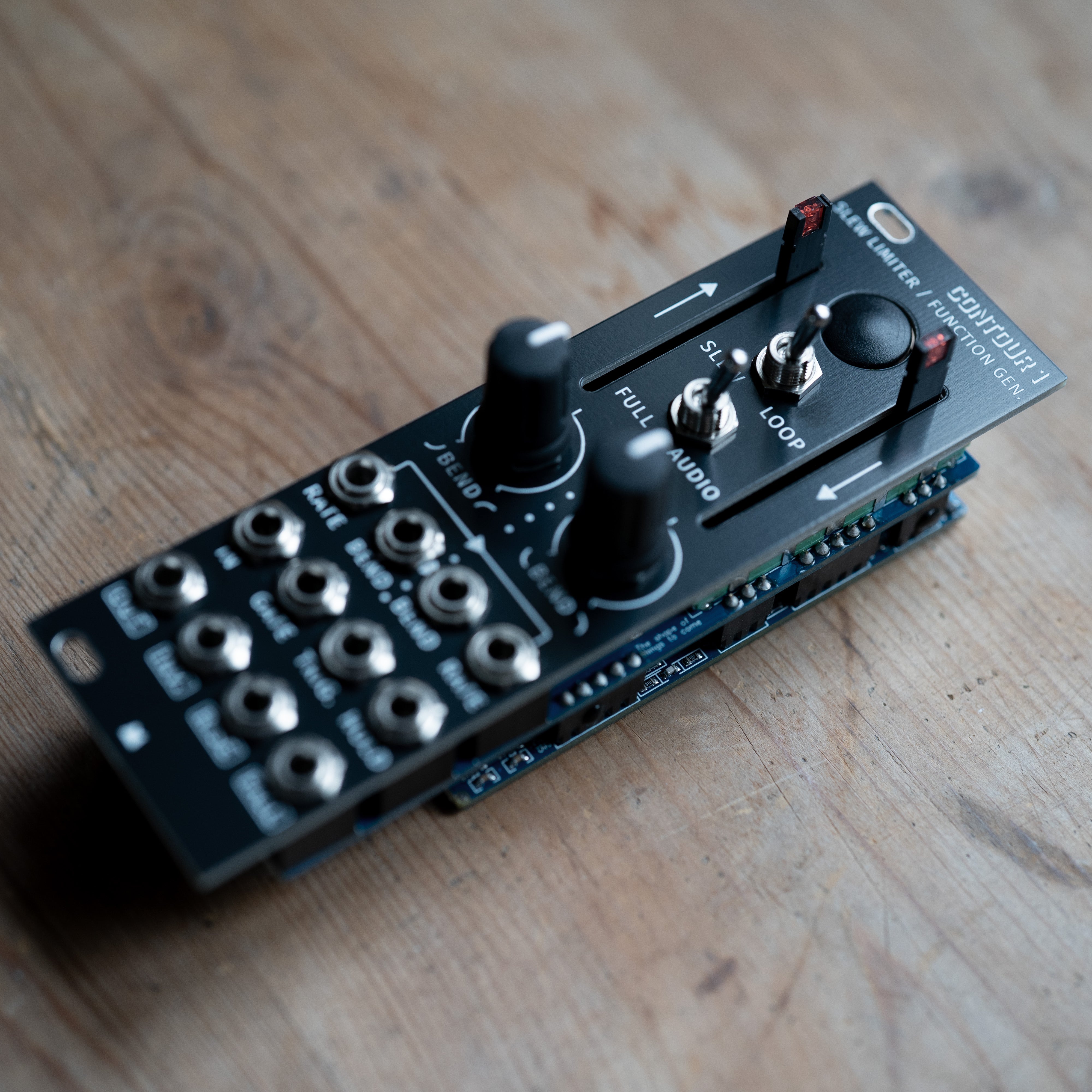 Contour 1 black panel – Mork Modules