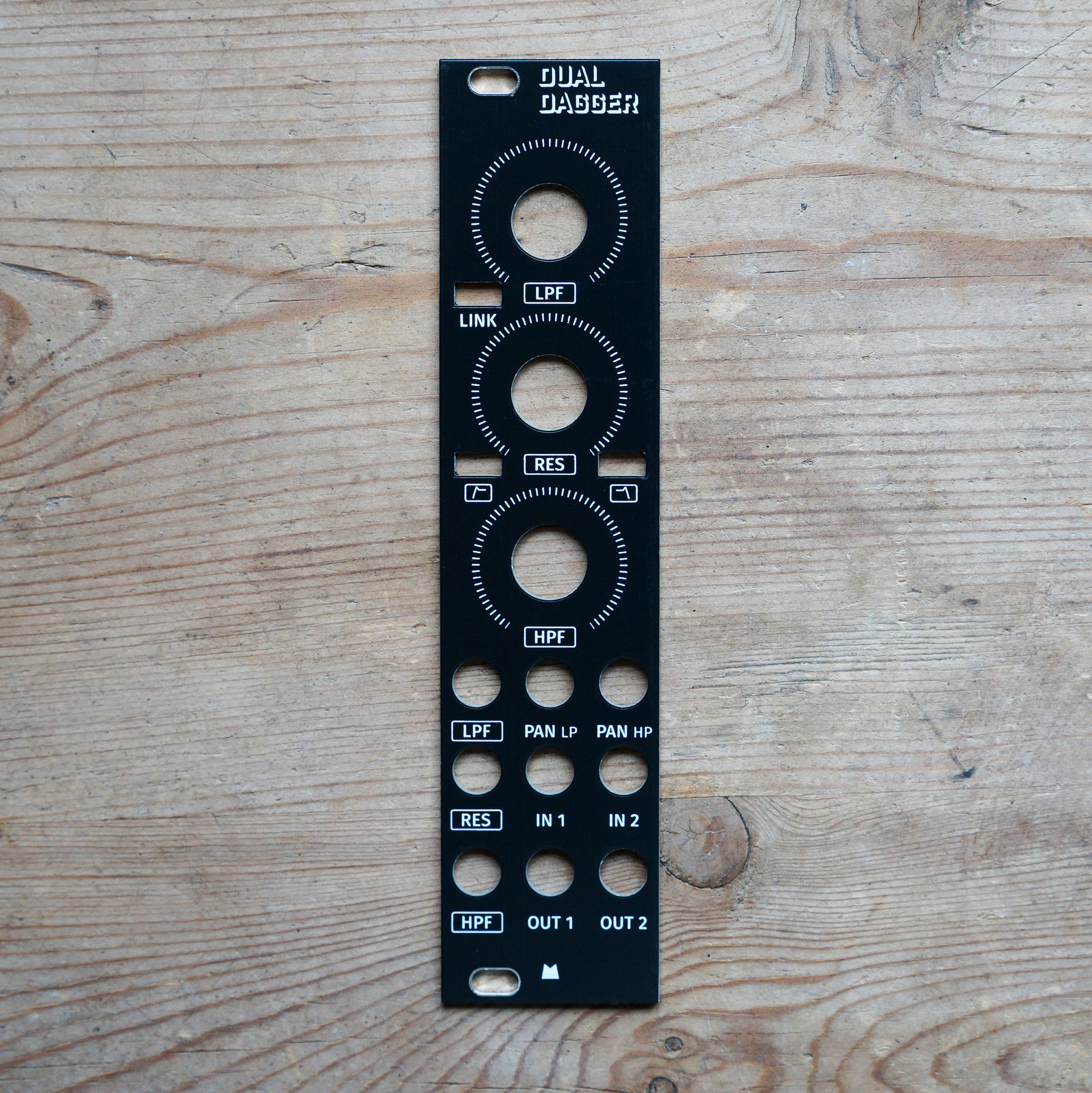 Dual Dagger black panel – Mork Modules